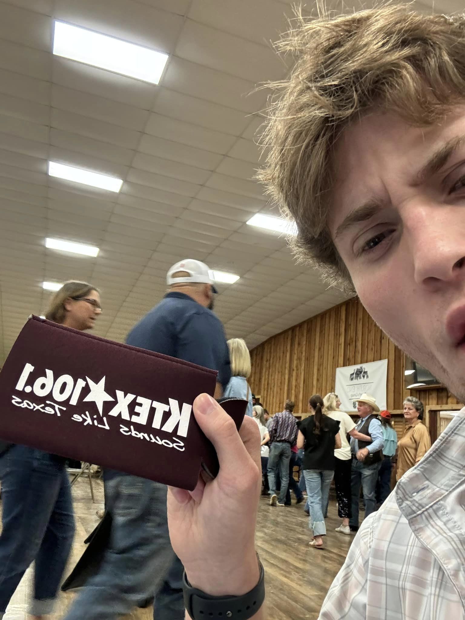 KTEX 106.1 – Sounds Like Texas!
