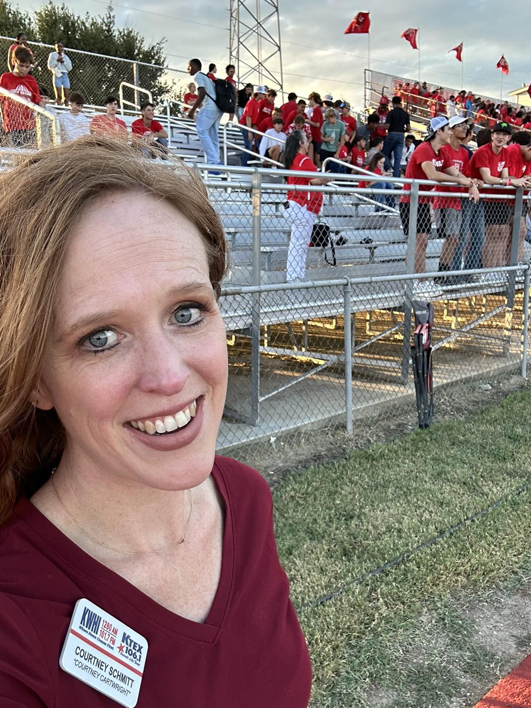 KTEX 106.1 – Sounds Like Texas!